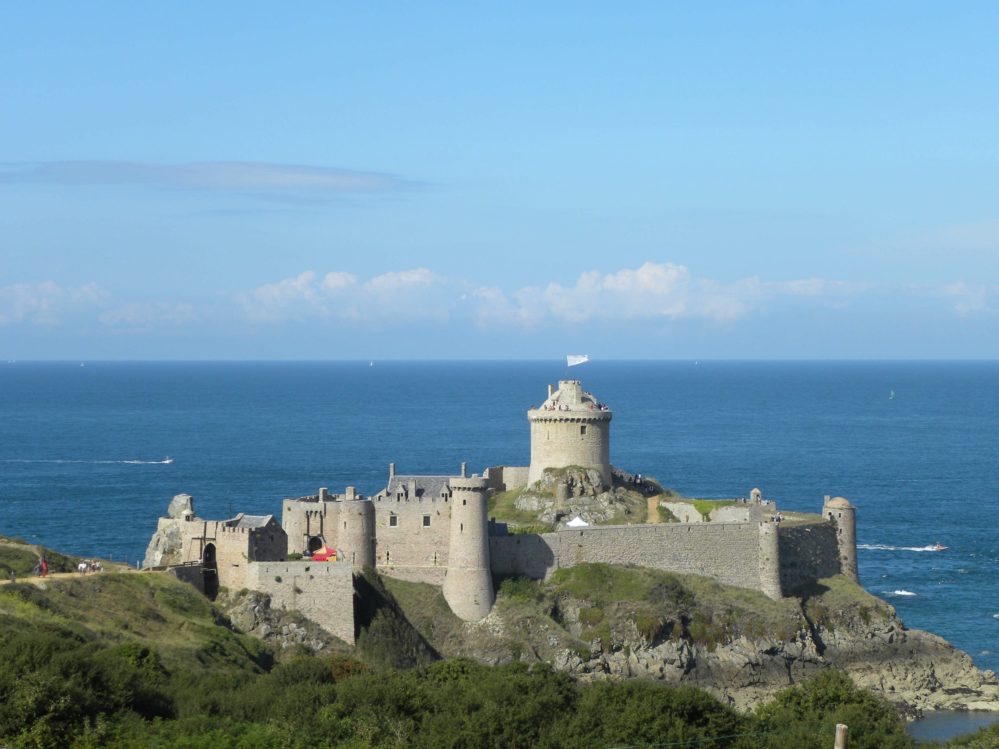 Pourquoi faut-il visiter le Fort la Latte