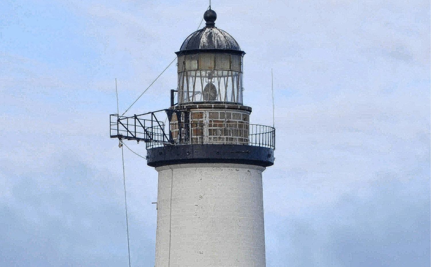 Le phare d'Ar-Men | Bretagne.com